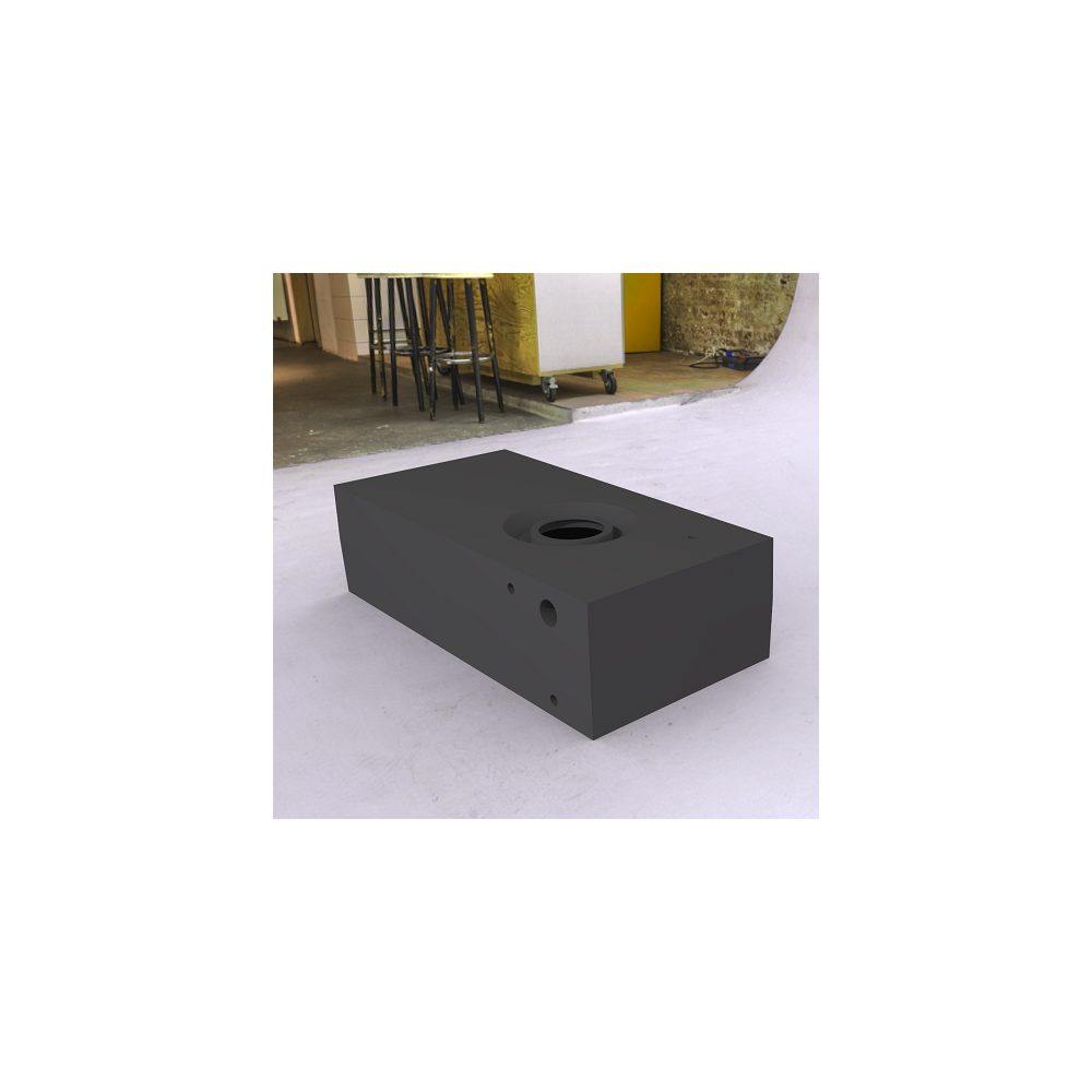 Space-saving universal water tank for do-it-yourselfers or retrofitting